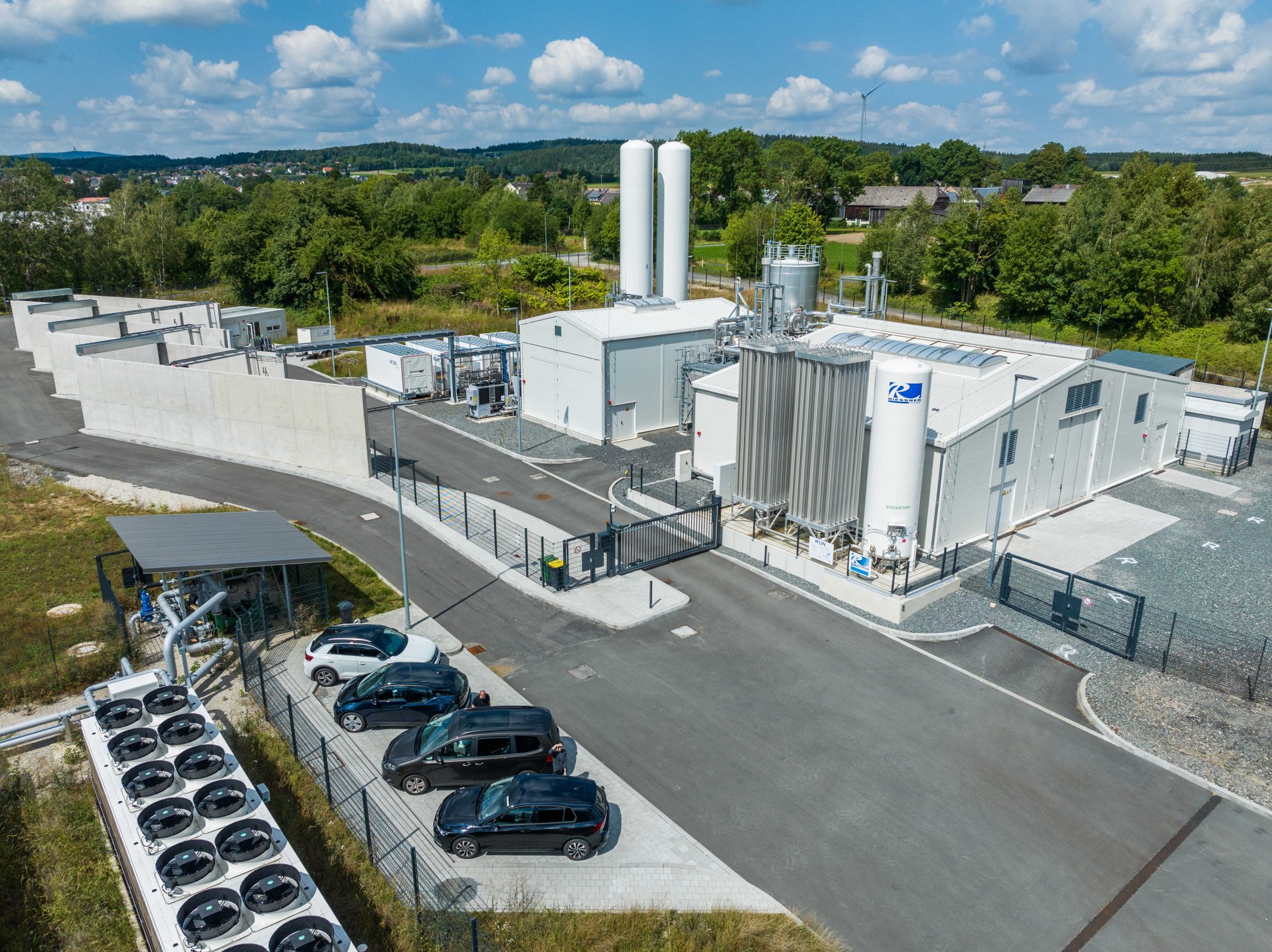 Wasserstofftankstellen und Fortschritt für Ihren Fuhrpark mit H2